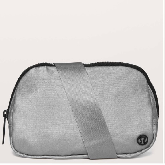 lululemon athletica | Bags | Rare Lululemon Og Silver Belt Bag Hollow ...